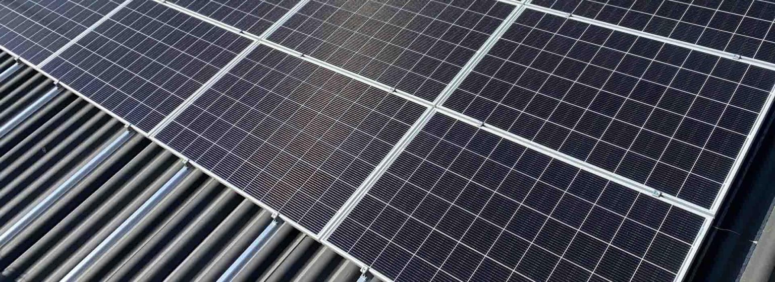 ClickFit EVO Corrugated roof - Esdec solar panel mounting systems